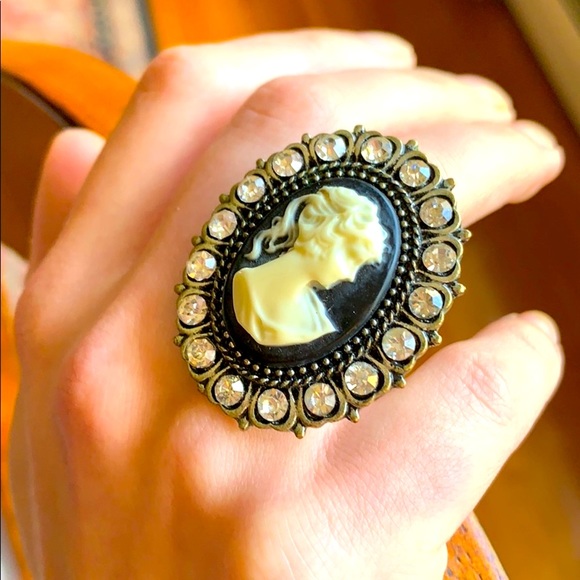 Jewelry | Bold And Oh So Beautiful | Poshmark